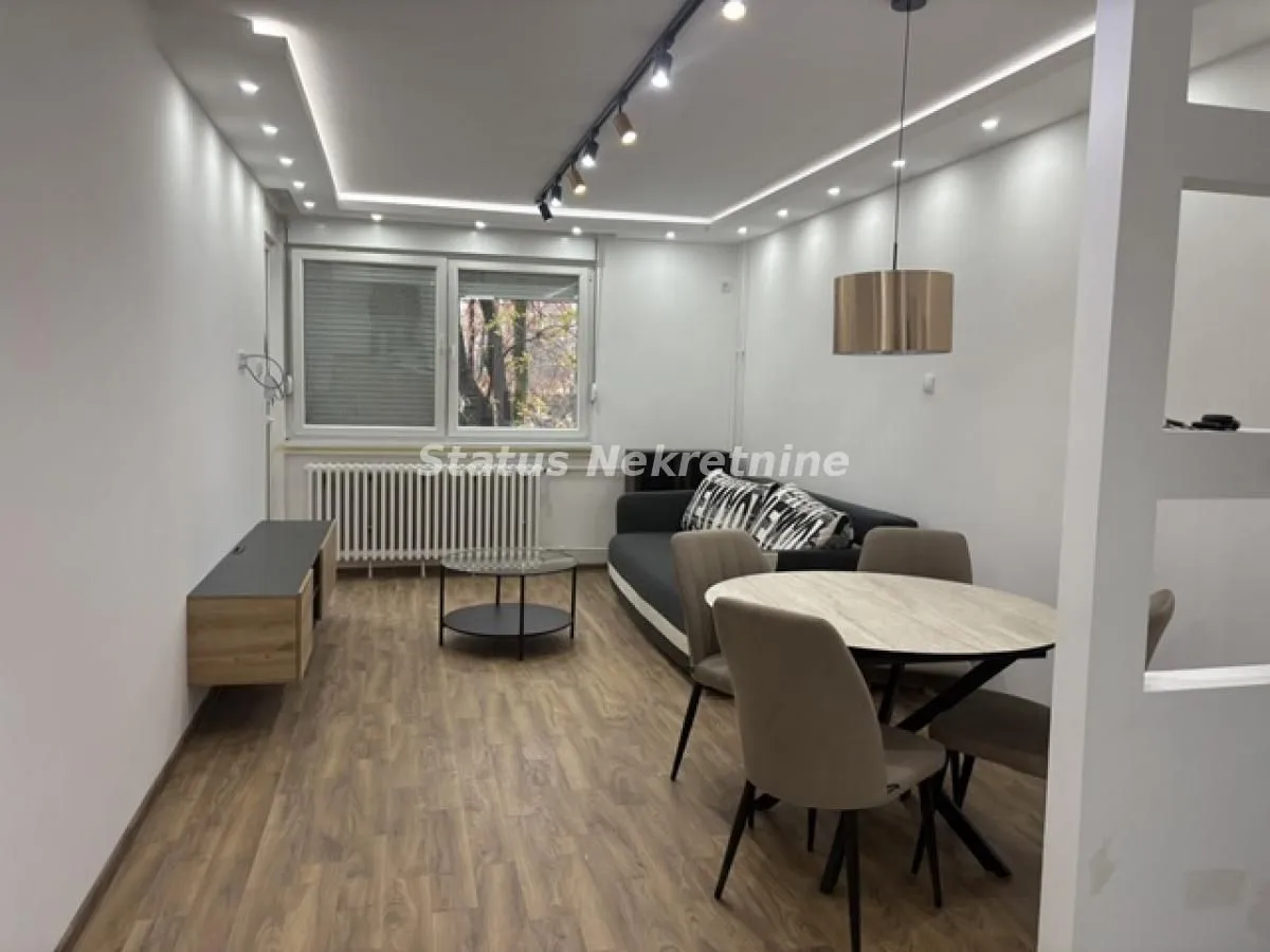 Izdavanje, dvosoban stan, 45m², Novo naselje, Novi Sad