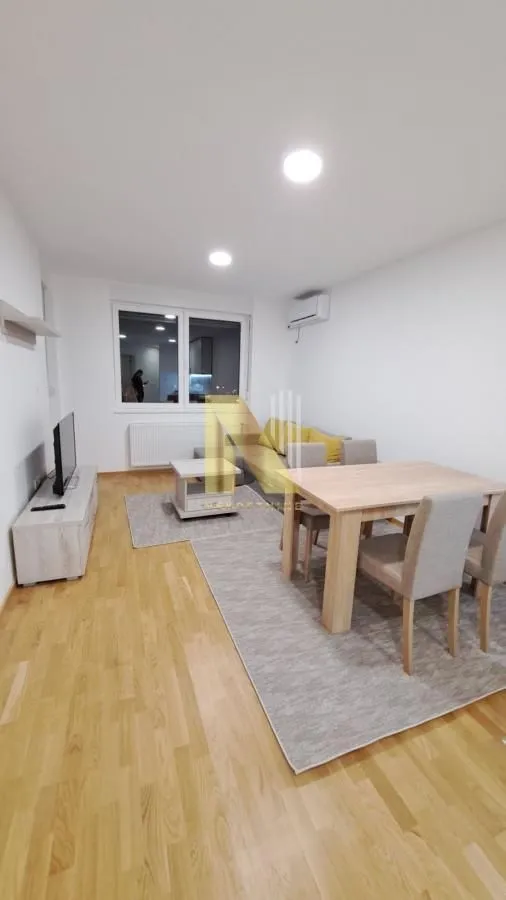 Izdavanje, dvosoban stan, 47m², Novo naselje, Novi Sad