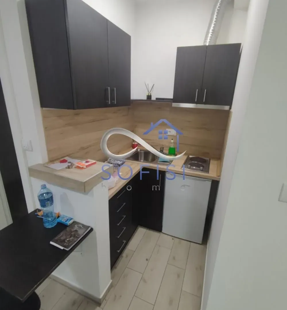 Izdavanje, jednosoban stan, 32m², Centar, Novi Sad