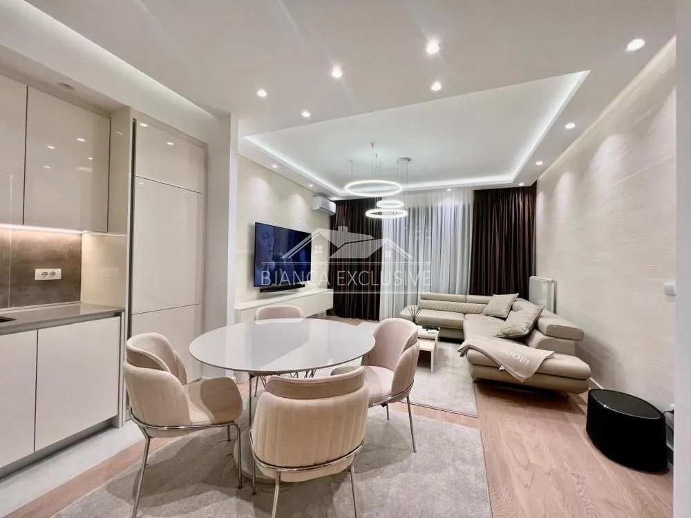Prodaja, trosoban stan, 88m², Savski Venac, Beograd