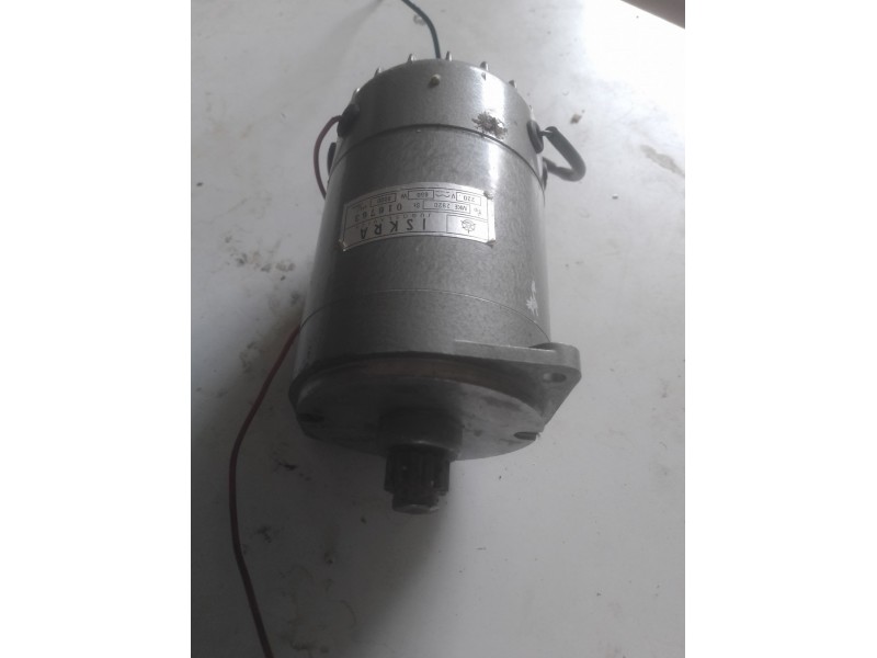 ISKRA-el. motor 220v 680w 8000 rpm