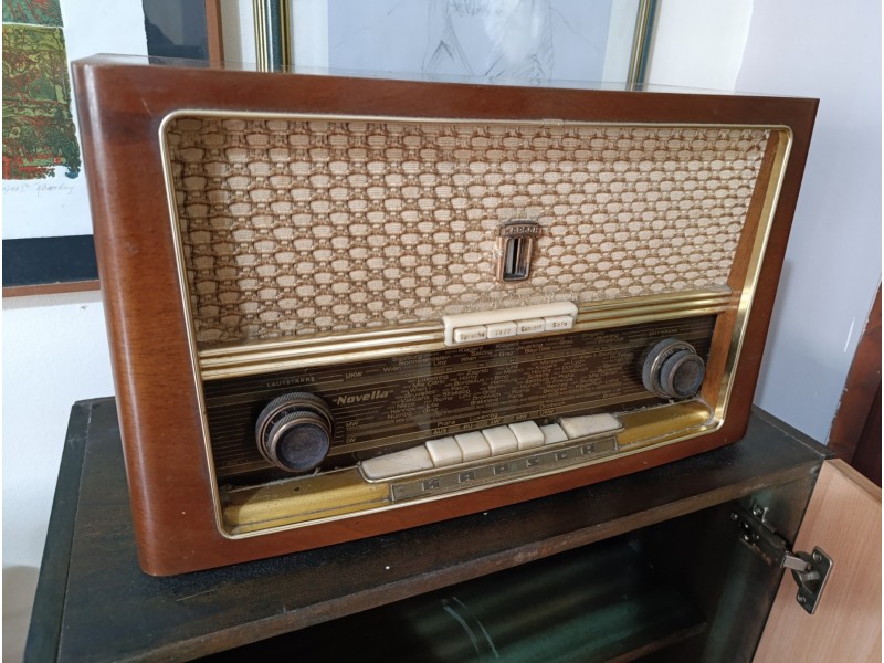 Kapsch "Novella" radio retro