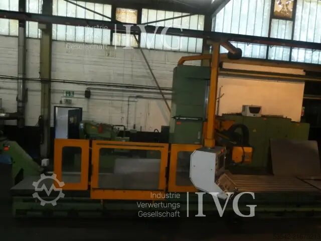 CNC univerzalna krevetna glodalica
KEKEISEN UBF 4000/15