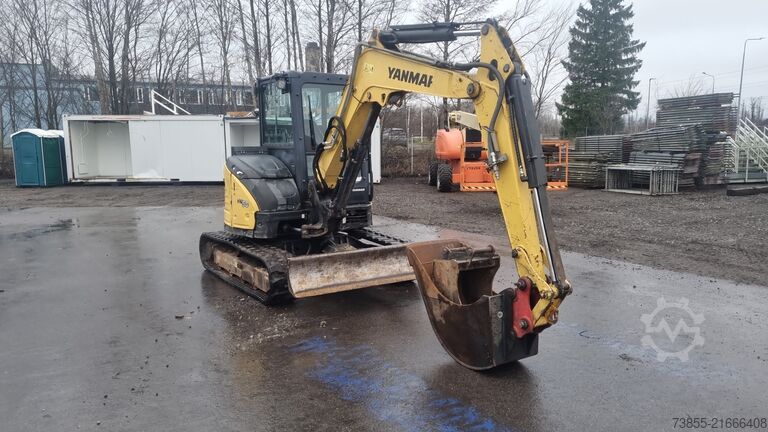 Mini bager < 7t
Yanmar VIO 50-6A with 3 excavator buckets