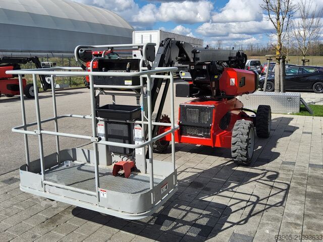 Artikulisan teleskopski bum lift
Manitou MANGO 12