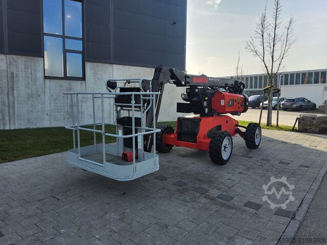 Artikulisan teleskopski bum lift
Manitou MANGO 12
