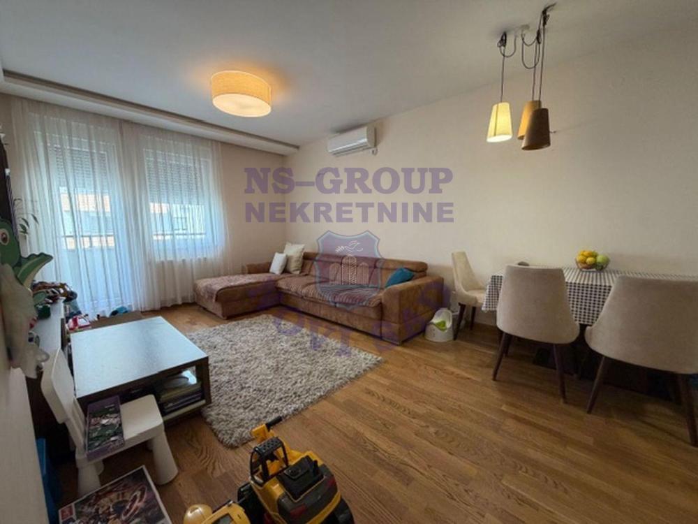 Trosoban stan na prodaju, 65m2, 227.650€