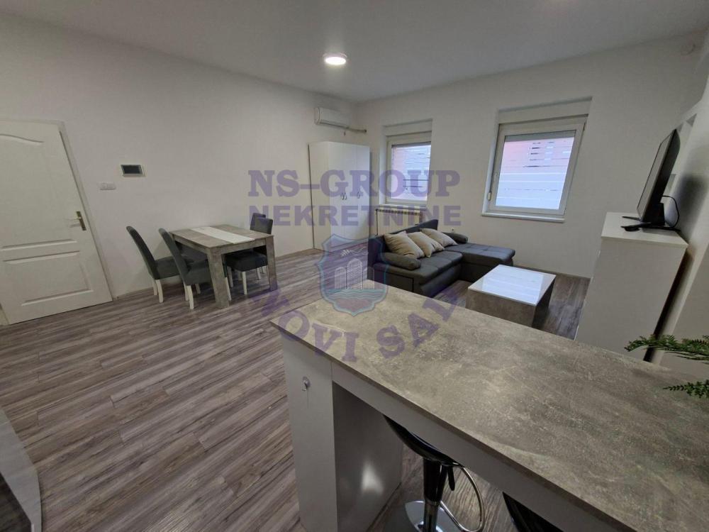 Trosoban stan na prodaju, 71m2, 204.770€