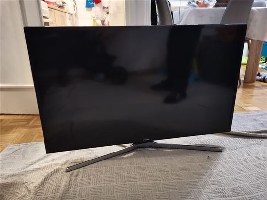 ProdajemTV Samsung 40 UE40MU6122KXXH oštećen ekran