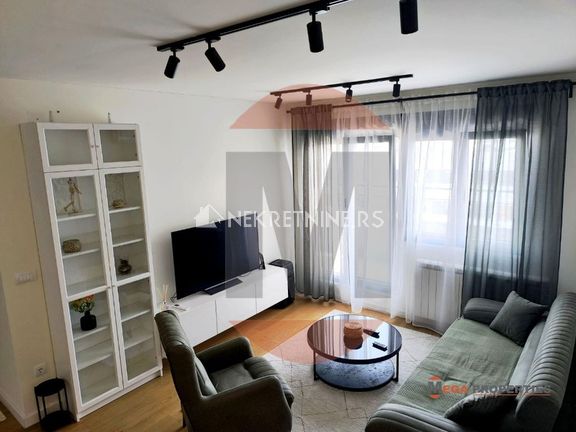 LUX Penthouse, Kneza Višeslava, 2.5, 67m2, namešten, garaža