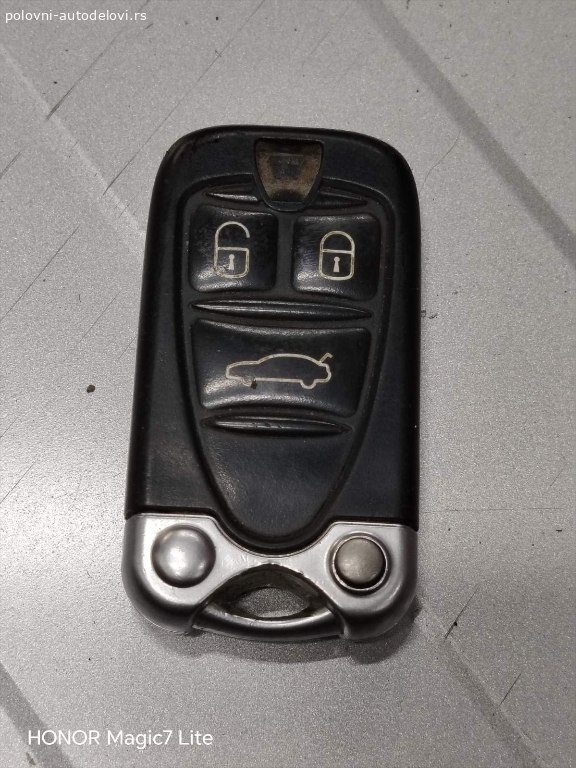 ALFA ROMEO 159 KLJUC ORIGINALNI DELOVI MOGUCA UGRADNJA DELO