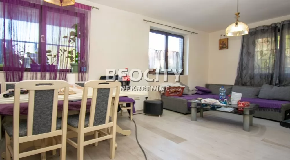 Petosobna kuća, 209 m2, Surčin, Cara Dušana ID: 131076