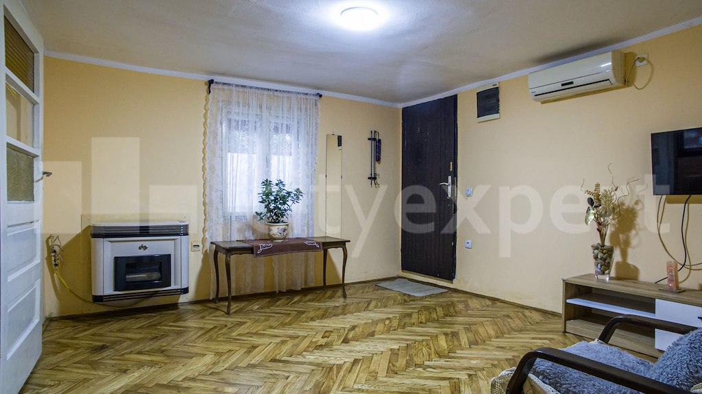 Kuća za izdavanje BEZ PROVIZIJE: Dvosoban, 36m², Vodovodska 6 deo, Čukarica - 300€