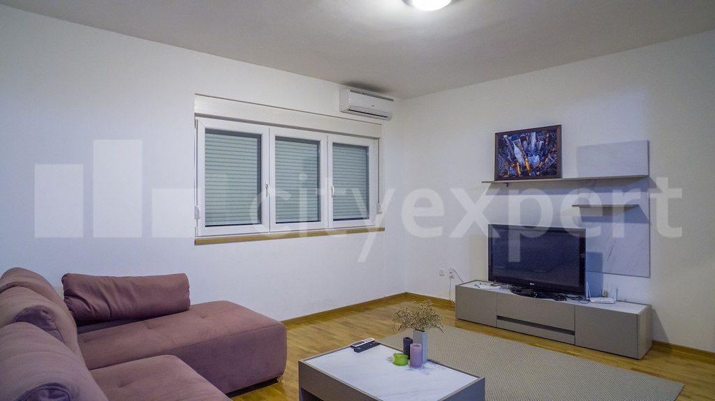 Stan za izdavanje BEZ PROVIZIJE: Dvosoban, 55m², Ljubiše Miodragovića, Zvezdara - 450€