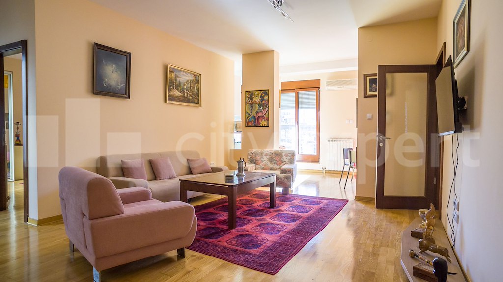 Stan za izdavanje BEZ PROVIZIJE: Petosoban i veći, 130m², Baba Višnjina, Vračar - 1600€