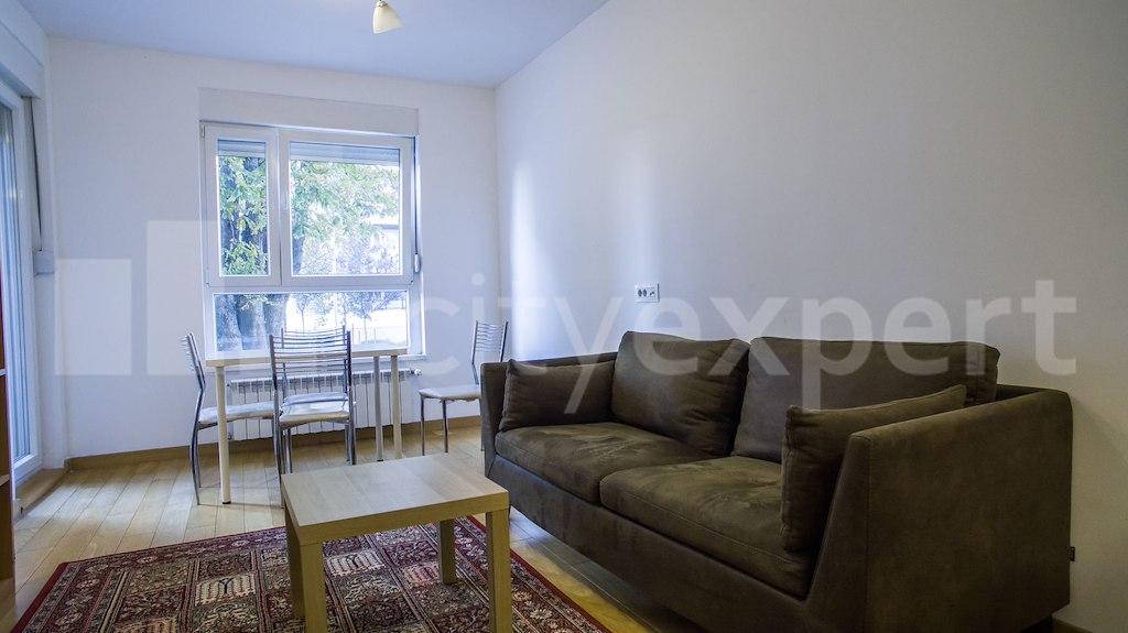 Stan za izdavanje BEZ PROVIZIJE: Jednosoban, 37m², Šumadijska, Zemun - 550€