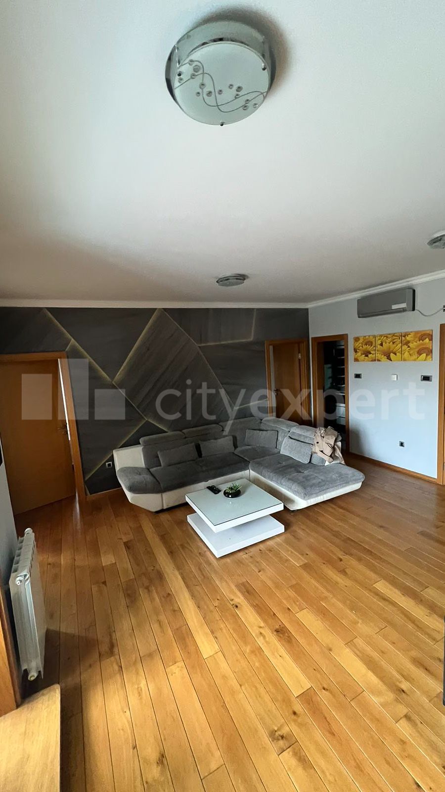 Stan Izdavanje Novi Sad Bez skrivenih troškova - 62m², Njegoševa, Novi Sad - 1000€