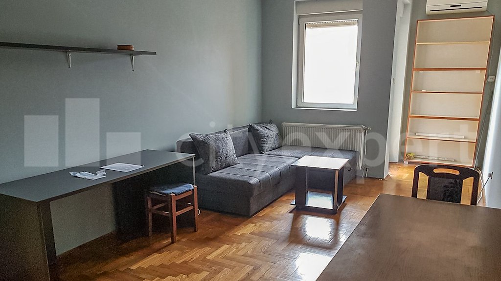 Stan Izdavanje Novi Sad Bez skrivenih troškova - 44m², Aleksandra Tišme, Novi Sad - 330€