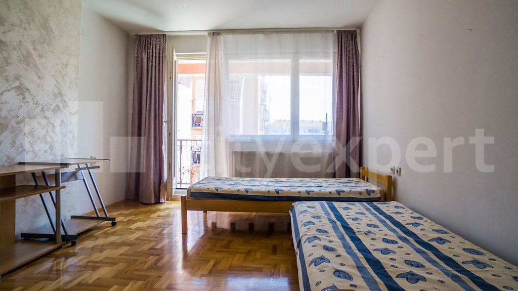 Stan za izdavanje BEZ PROVIZIJE: Jednosoban, 36m², Čarnojevića, Palilula - 250€