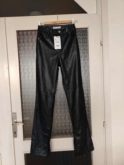 Zara kozne pantalone sa prorezima 114cm