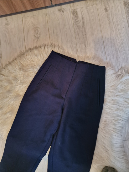 Zara pantalone teget