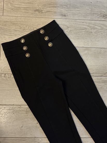 Zara pantalone
