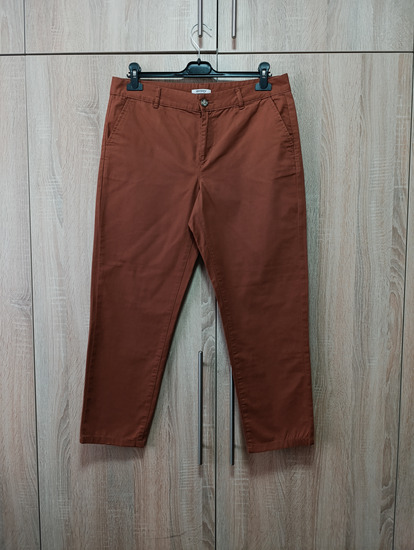 Pantalone kamel boje