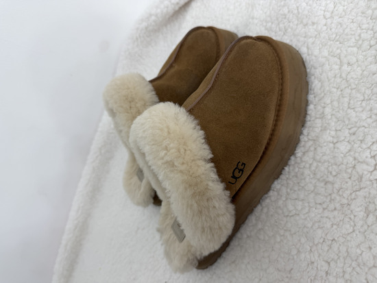 UGG PAPUCE CIZME 40