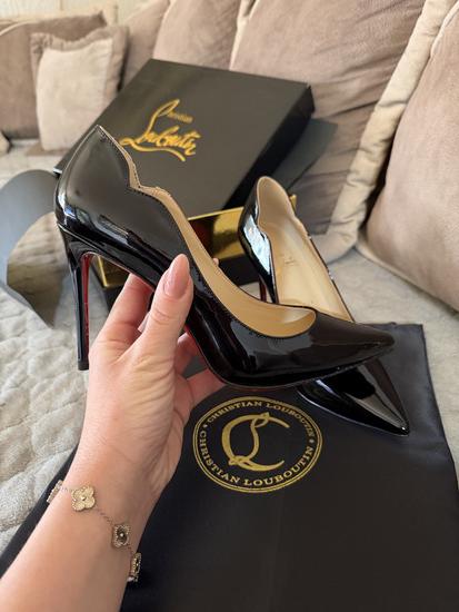 Christian Louboutin stikle, NOVE