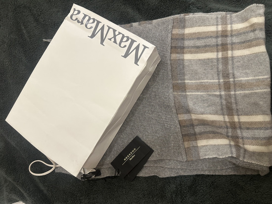725.MaxMara sal novo sa etiketom
