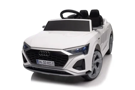 Dečiji auto na akumulator - Audi S Q 8 Licencirani - Beli