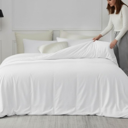 Satenska jorganska navlaka 140 x 200cm Bela boja -100% pamuk ( VLK000217-belaboja )
