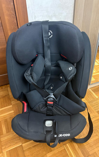 Maxi Cosi auto sedište 9-36kg