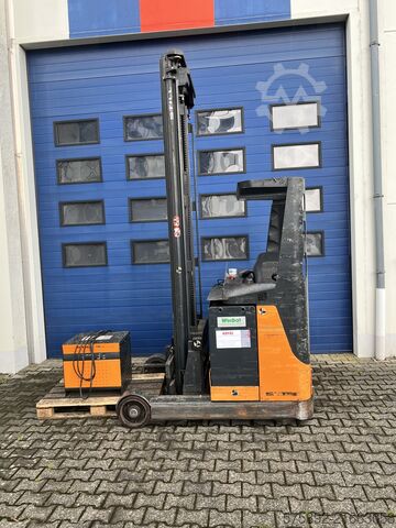 Reach truck
Still FM17