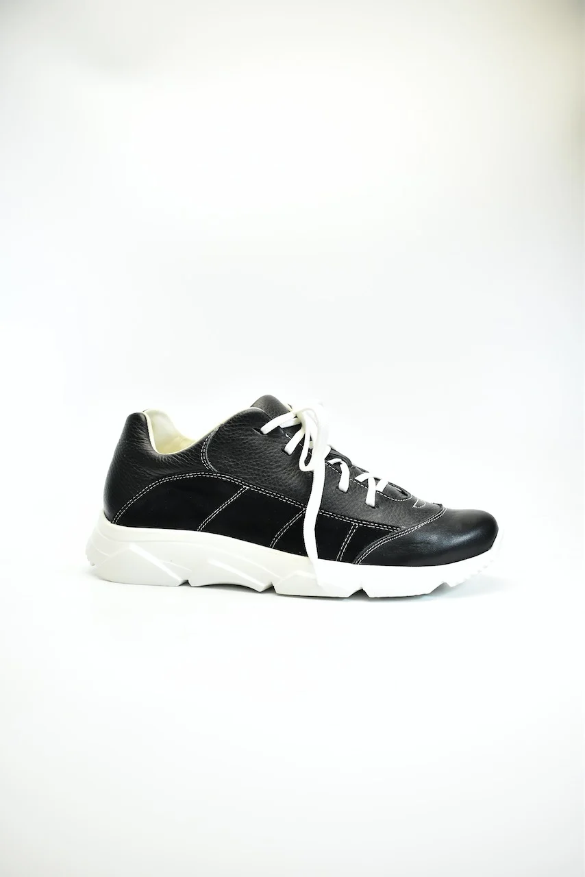 SNEAKER 2 – Black