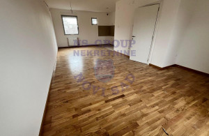 Prodajem Stan-Apartman, Veternička Rampa