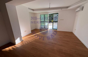 Prodajem Stan-Apartman, Tatarsko Brdo, Novi Sad Okolica