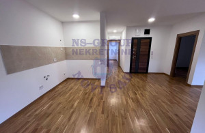 Prodajem Stan-Apartman, Petrovaradin, Novi Sad Okolica