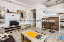 Stan-Apartman za Duži Najam, Hram, Vračar, Beograd, €600