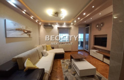 Novi Sad, Centar, Pavla Papa, 3.0, 81m2, 1000EUR