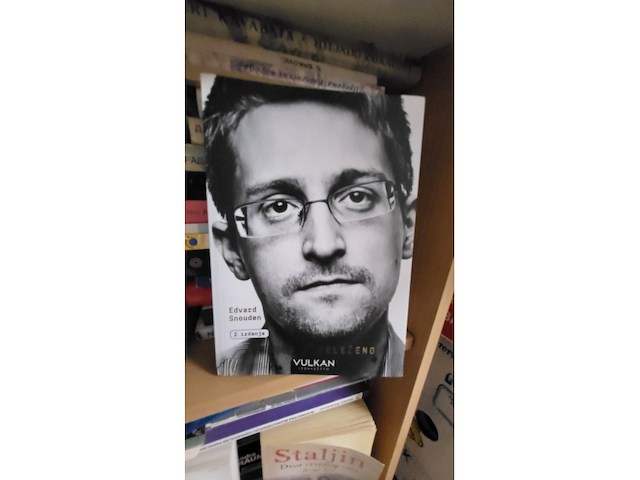 Edvard Snouden TRAJNO ZABELEZENO autobiografija