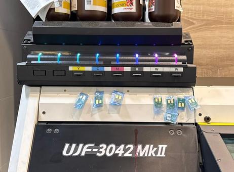 Mimaki UJF-3042Mk II štamparska mašina