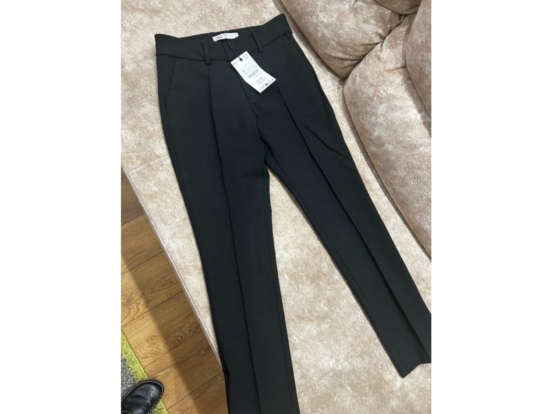 Zara pantalone