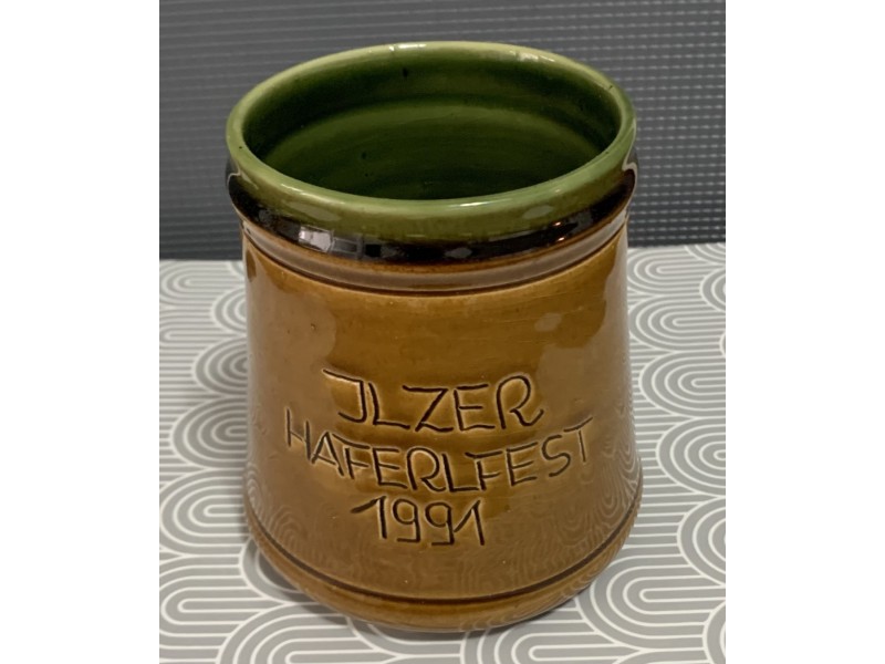 KRIGLA ZA PIVO SA JLZER HAFERLFESTA
