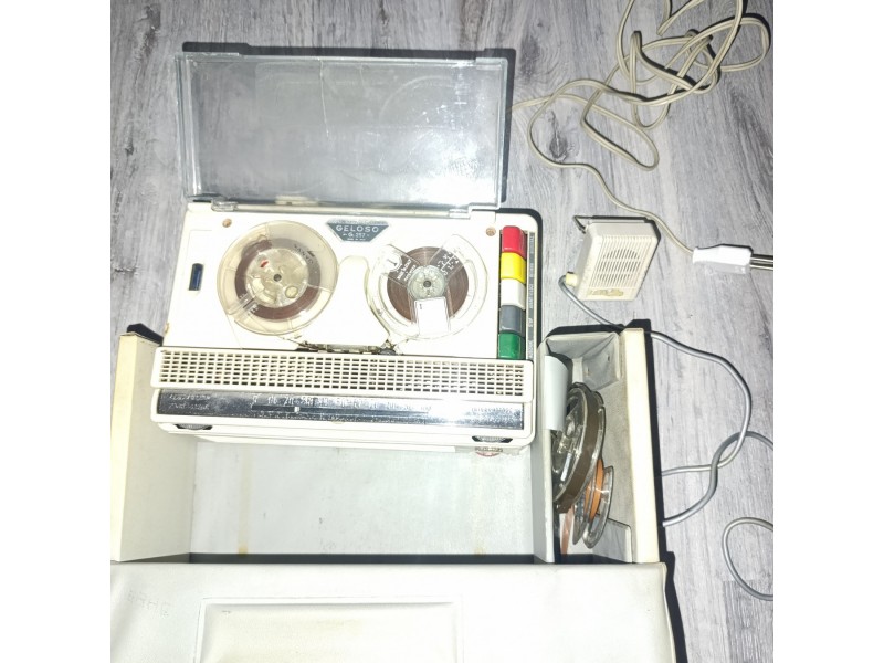 Magnetofon prenosni Geloso G 257