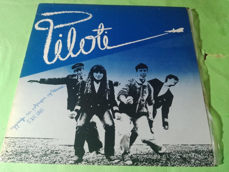 Piloti - Piloti (prvi album)