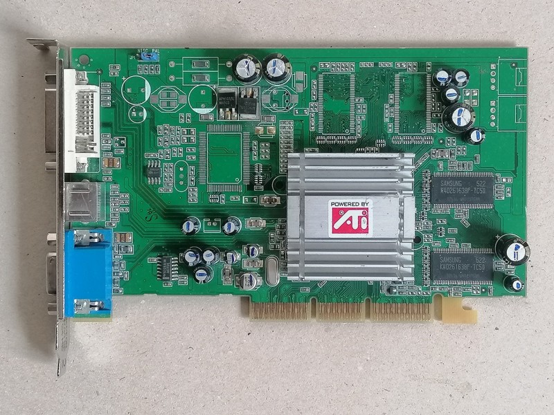 Grafička kartica AGP ATI Radeon 9200, 64MB