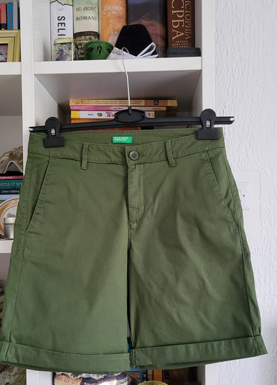 TOP, TOP! Benetton bermude S Danas 900 din