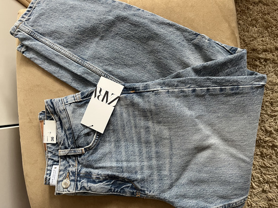 Nove Zara Mom Jeans