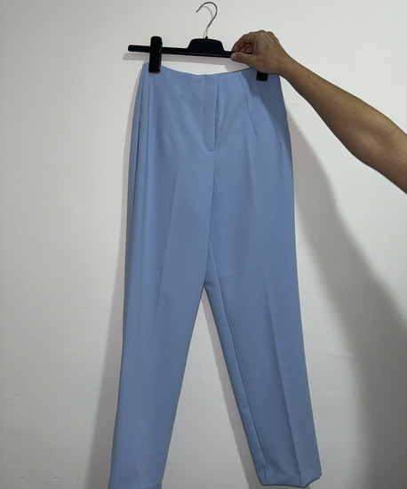 Bebi plave cigaret pantalone